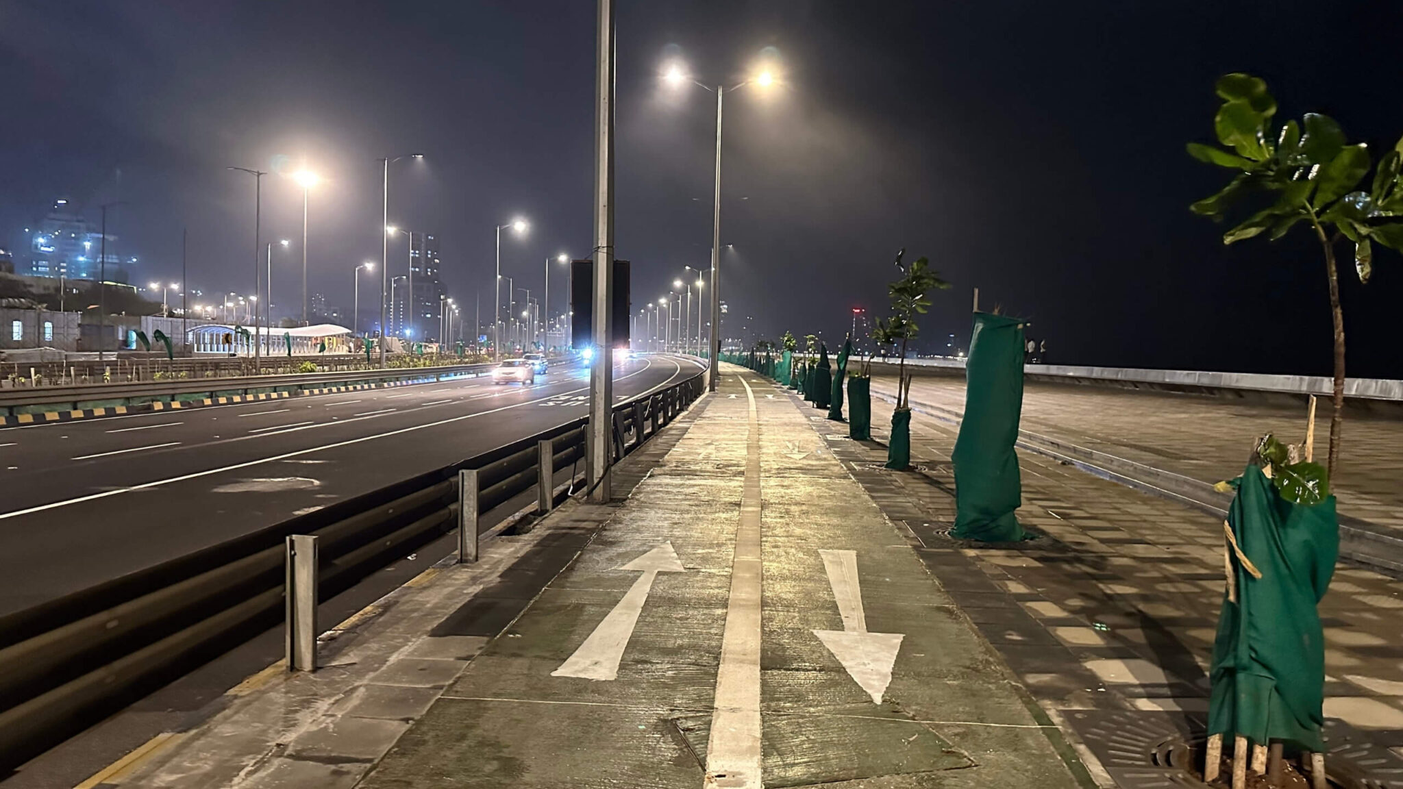 Visuals: Night view of the Coastal Road Promenade in Worli, Mumbai ...